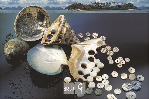 Natural shell buttons and accessories